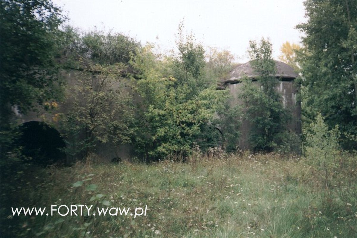 www.forty.waw.pl - Fort Dębe
