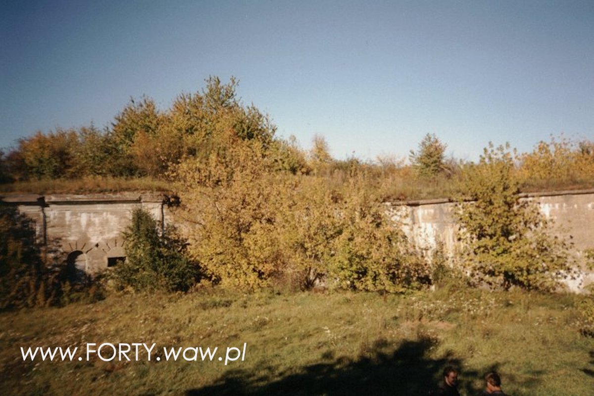 www.forty.waw.pl - Fort Dębe